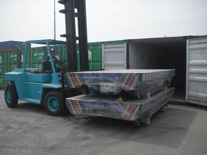 Small platform industrial rail mounted rail coil car with lifting device